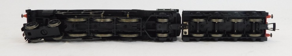 A Hornby OO gauge Class A3 locomotive, 60077, The White Knight, BR ...