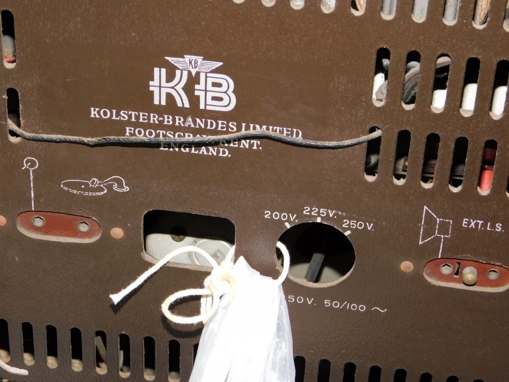 A mid 20thC Kolster-Brandes Limited walnut cased valve radio, model ...
