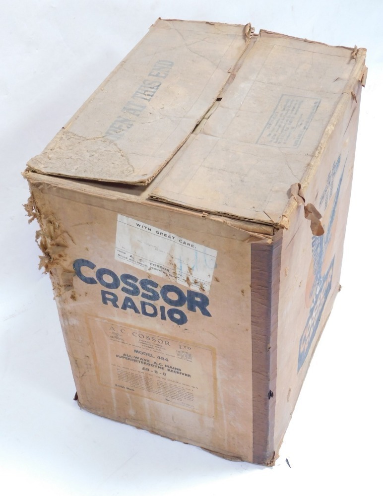 A Cossor vintage radio, model 484, Allwave AC Mains Superheterodyne ...