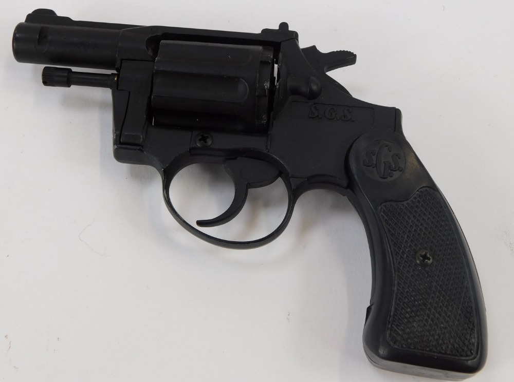 A Charles Henry Richards eight shot blank firing revolver, boxed.