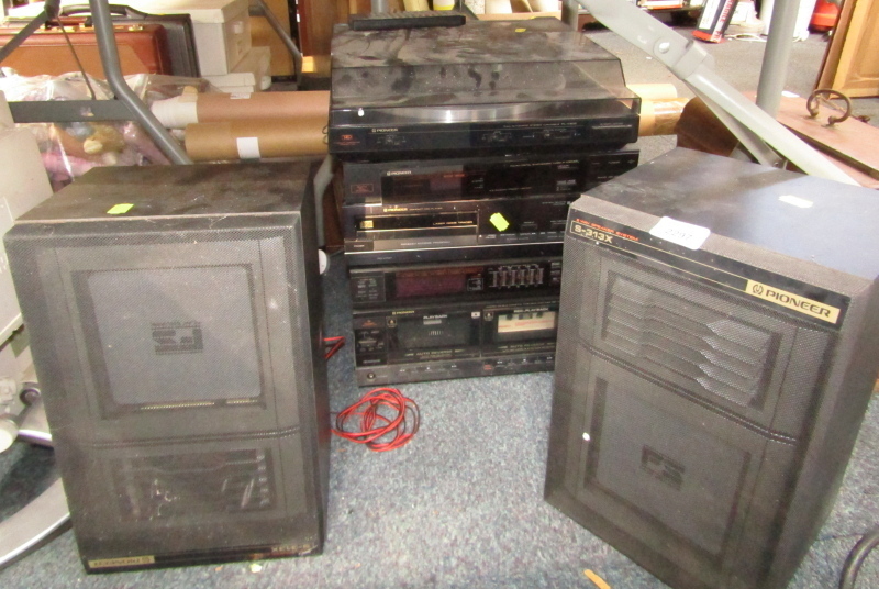 A Pioneer hi-fi system, comprising Pioneer S-313X speakers, full ...