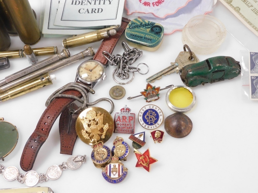 Military collectables, including shell cases, propelling pencil ...