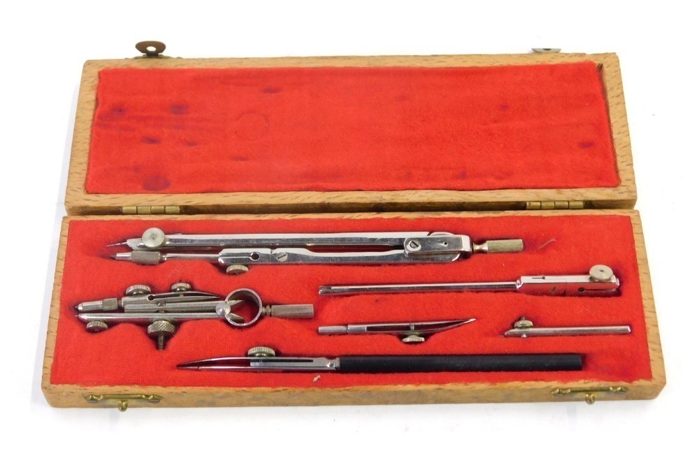 A cased drawing instrument set, boxed.