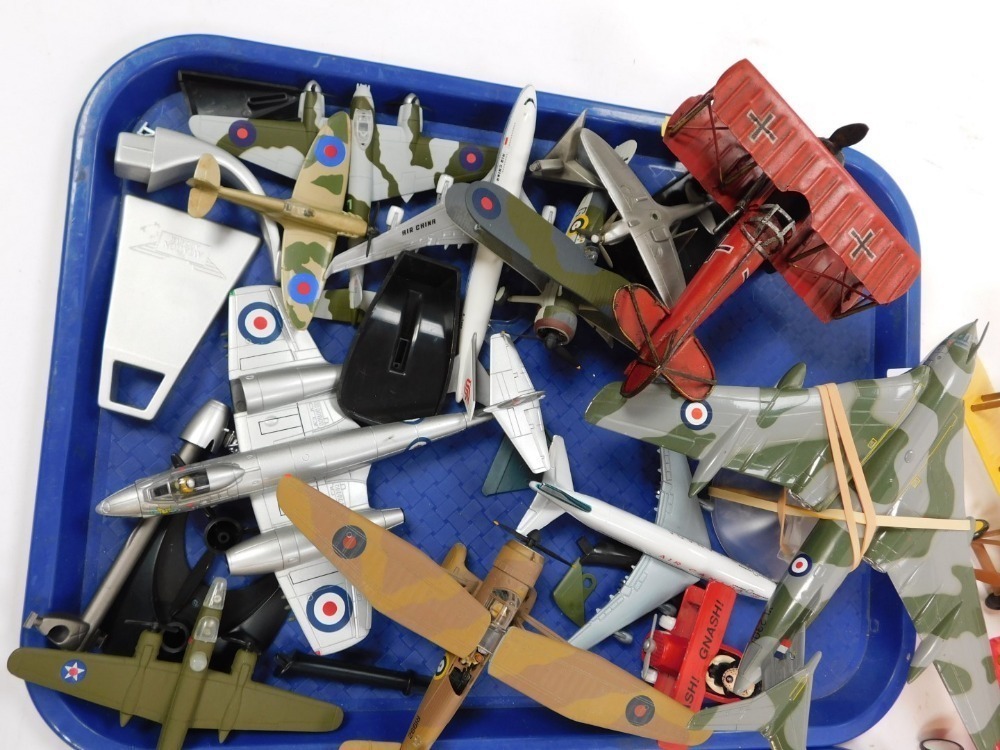 Corgi Aviation Archive diecast planes and other plastic diecast planes ...