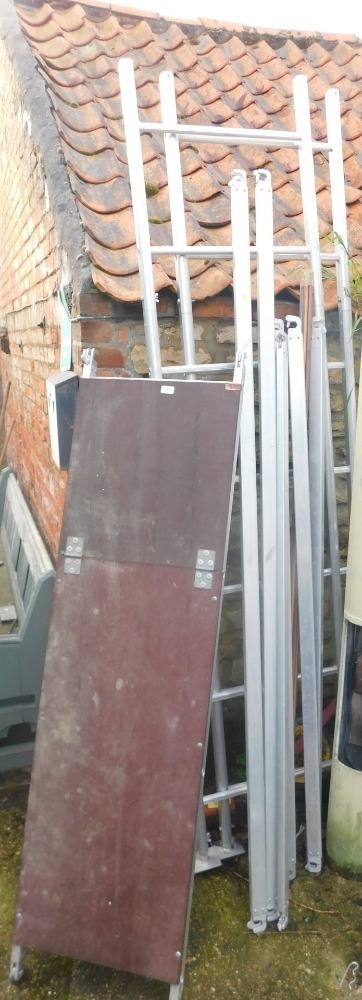 A partial scaffold platform, comprising one platform step, support bars ...