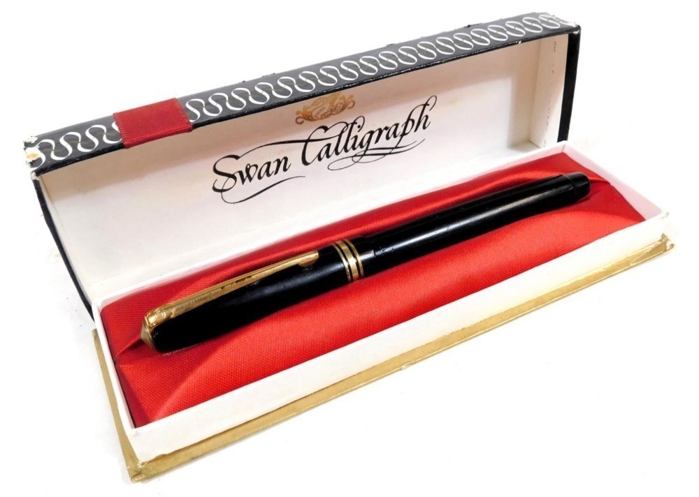 A Swan Calligraphy fountain pen, boxed.