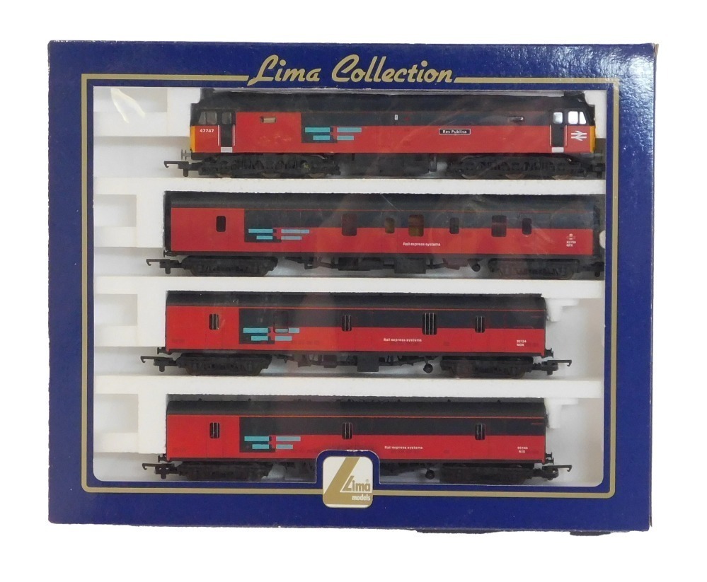 A Lima Models OO gauge four car set, comprising Class 47 and coaches ...