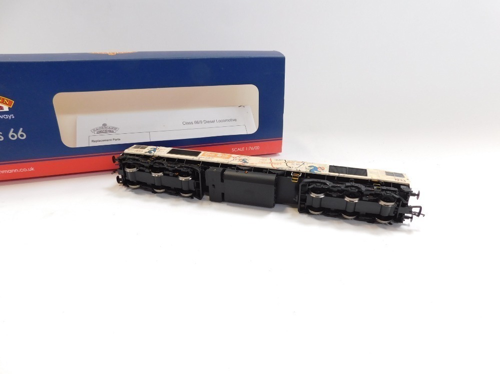 A Bachmann Branchline OO gauge Class 66 diesel locomotive, 66721 GBRF ...