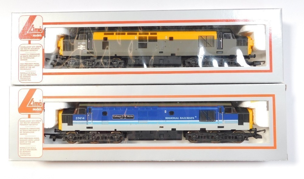 Lima Models OO gauge Class 37 locomotives, comprising 37414 Cathays C ...
