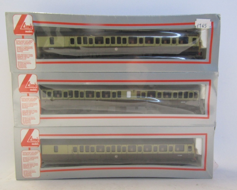 A Lima Models OO gauge Class 117 three car DMU set, British Rail umber ...