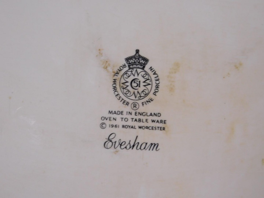 A group of Royal Worcester Evesham pattern oven to table wares ...