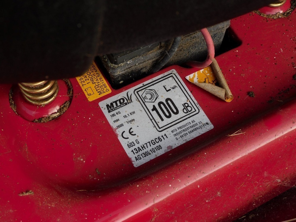 A Lawnflitee 700 Transmatic Series ride on lawn mower.