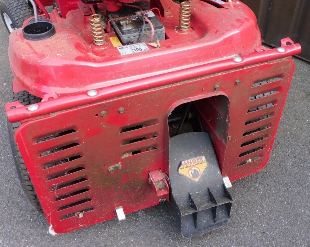 A Lawnflitee 700 Transmatic Series ride on lawn mower.
