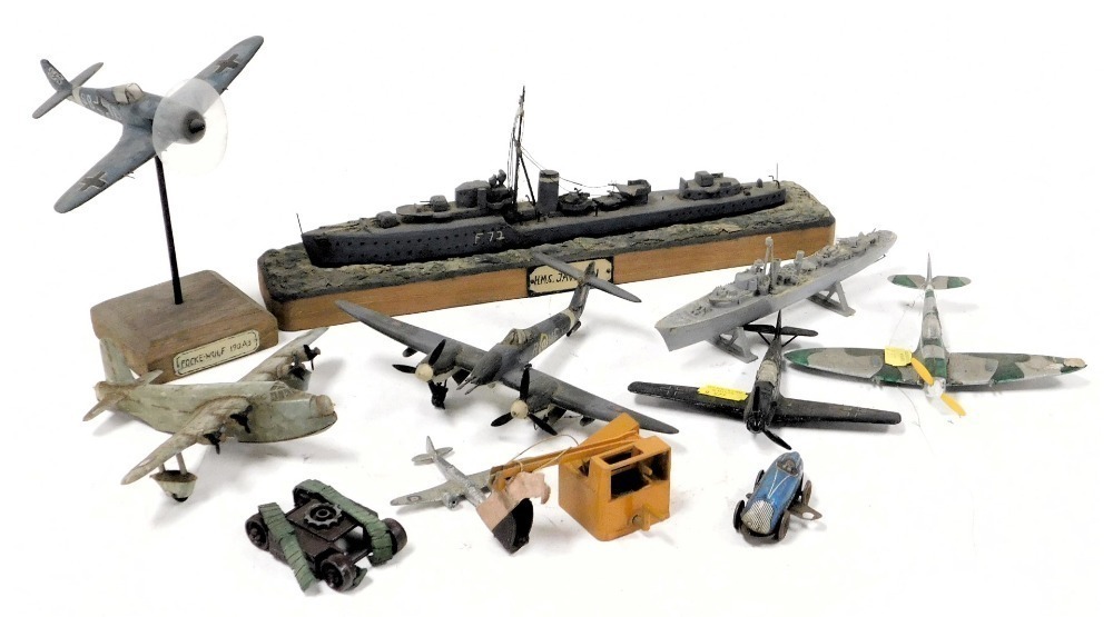 A wooden scale model of The Frigate HMS Javelin, further ships, models ...