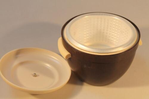 A Thermos model 929 ice bucket