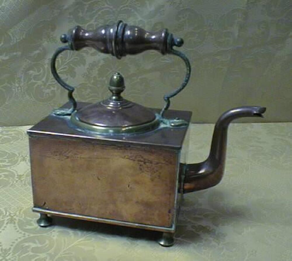 A Victorian copper box kettle