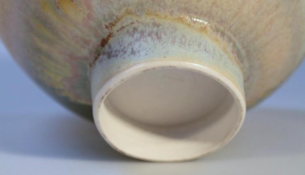A Mollie Hillam Fulneck studio pottery bowl