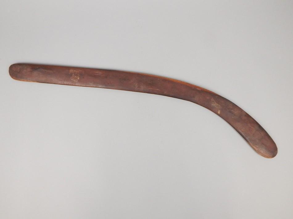 Tribal Art. A late 19thC / early 20thC Aboriginal hunting boomerang