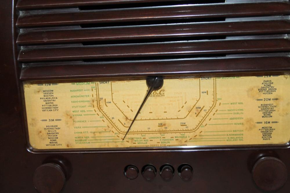 A GEC 1946 Bakelite cased radio