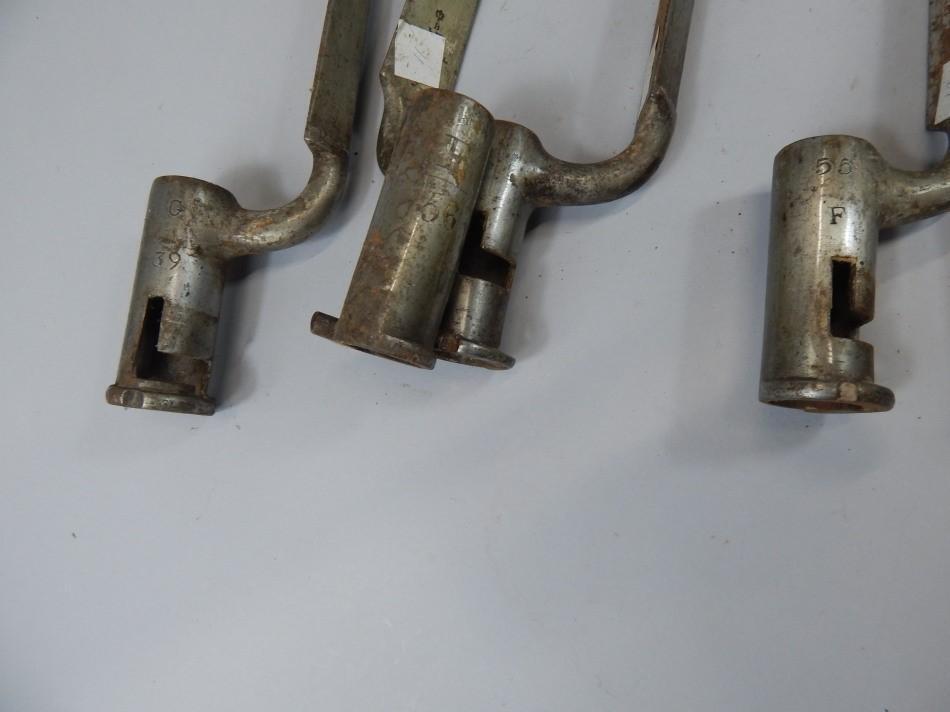 Five early 19thC socket bayonets