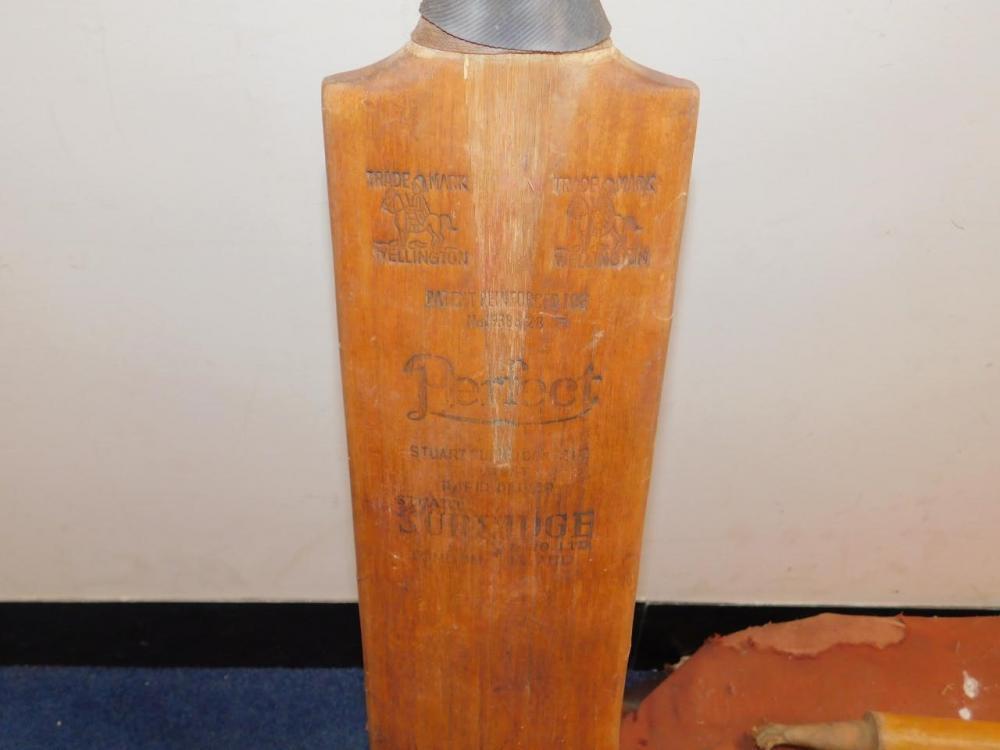 A Stuart Surridge & Co Ltd Perfect rapid driver cricket bat