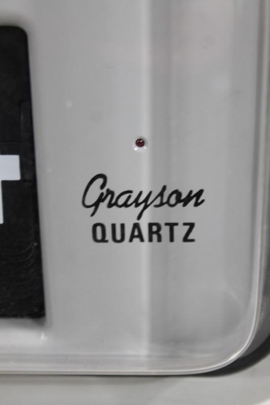 A 1980's retro electric Grayson quartz wall clock