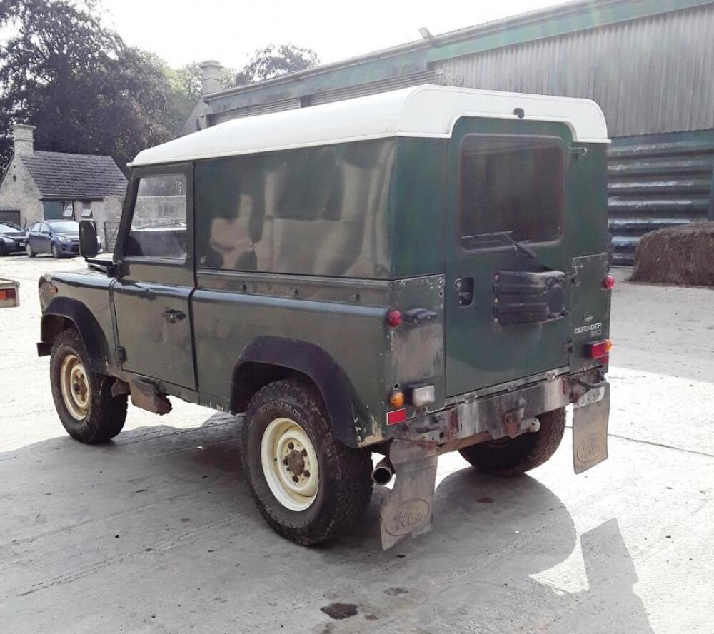 *A Land Rover Defender 90 TDS Diesel