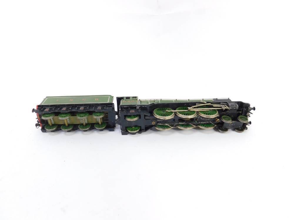 A kit built 00 gauge A3 Class LNER locomotive Colombo, green livery, 4 ...