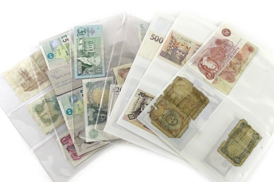 Various British banknotes, to include five pound notes, one pound notes ...