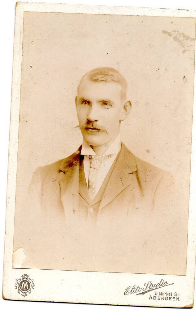 An Edwardian Scottish Violin by James Omond of Stromness, Guarneri ...