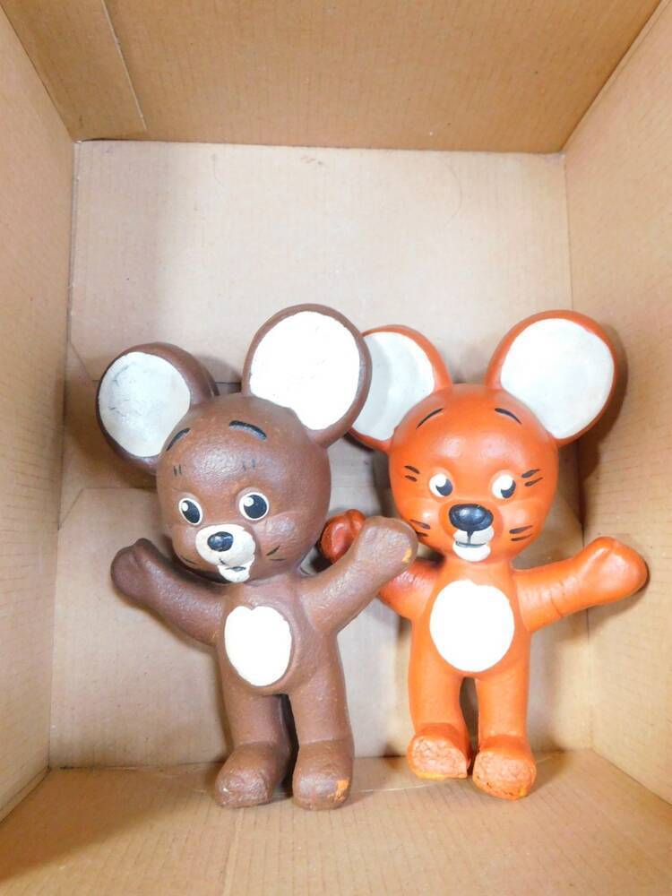 Two Vintage Bendy rubber mouse figures, each 15cm H.
