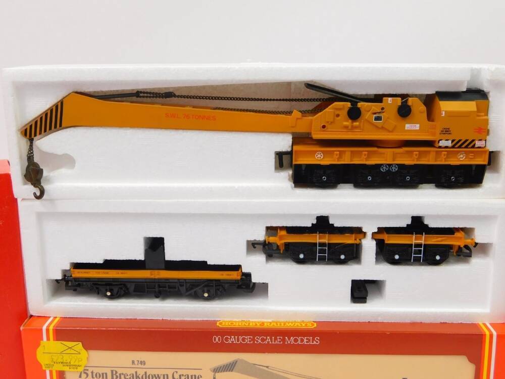 Hornby OO-gauge locomotive and other accessories, including a crew ...