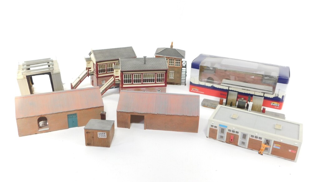 Bachmann Branch Line Scenecraft buildings, including Steam Road Bridge ...