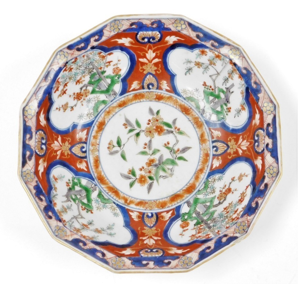 A Japanese Kenjo style Imari octagonal bowl, with four shaped panels ...