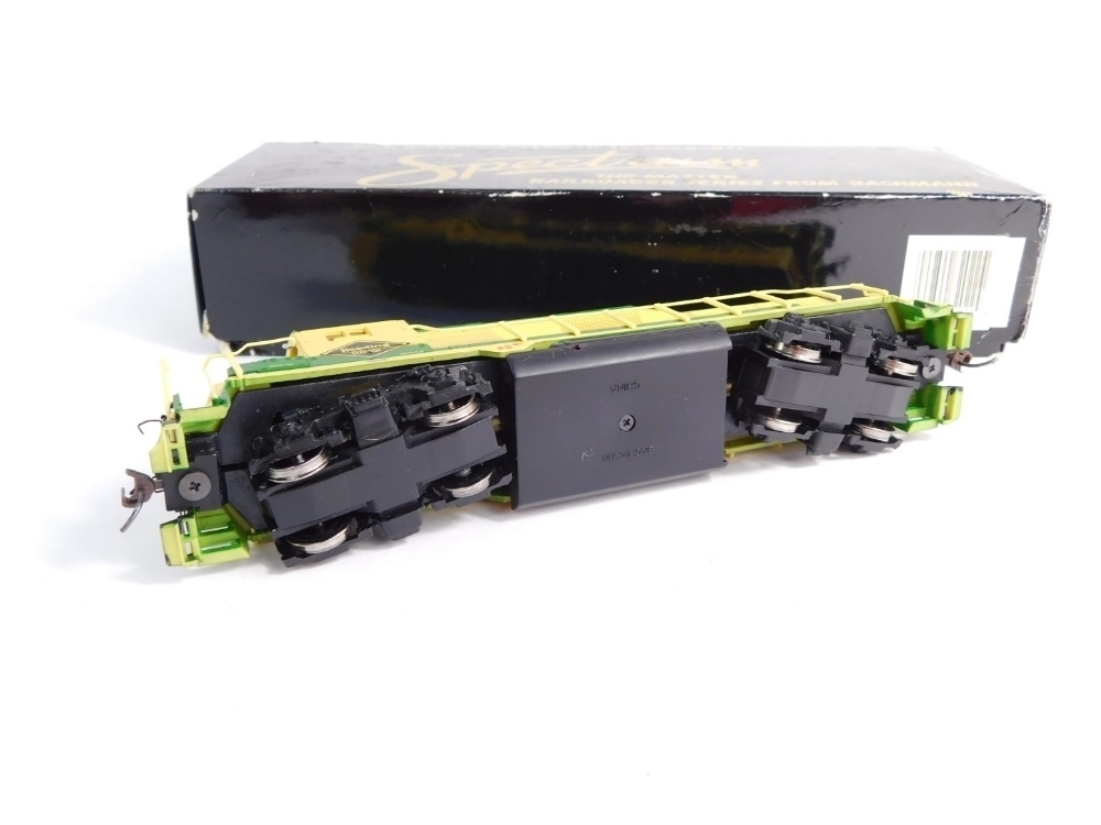 A Spectrum by Bachmann HO gauge EMD-GP30 diesel locomotive, Reading, No ...