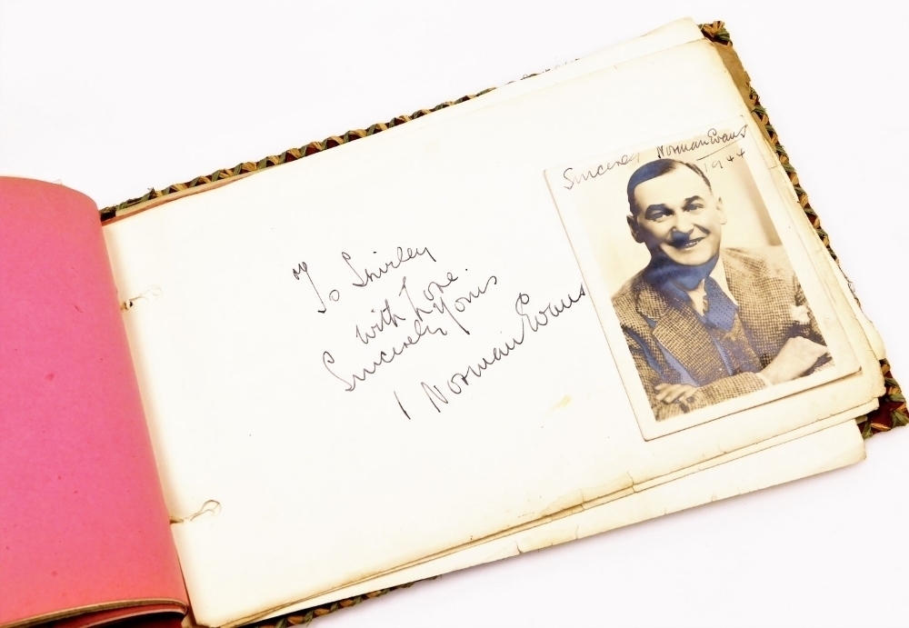 An autograph book bearing various signatures of Manchester United FA ...