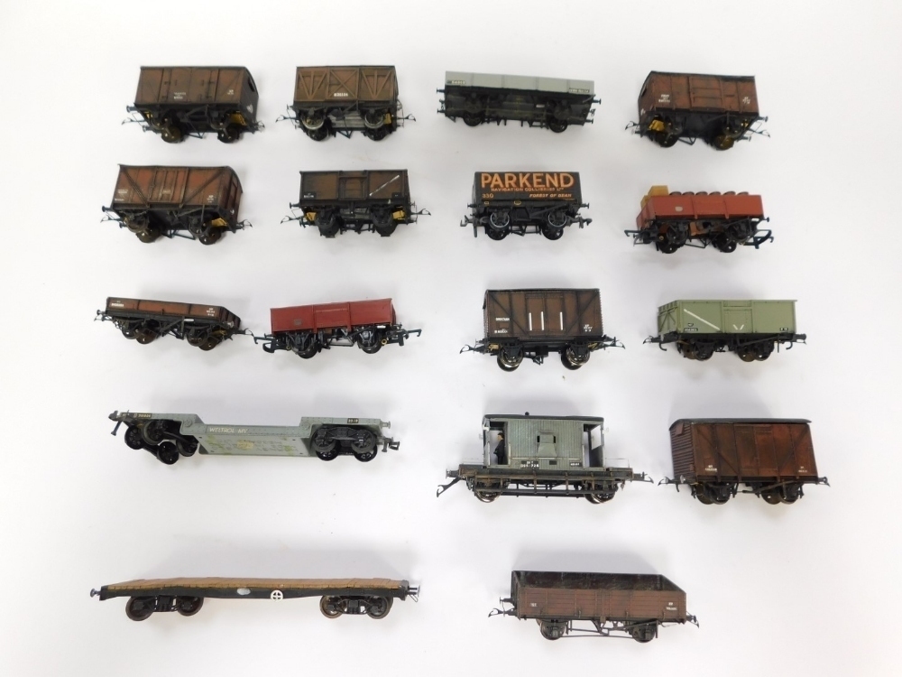 Kit built rolling stock, including seven plank wagons, fruit vans ...