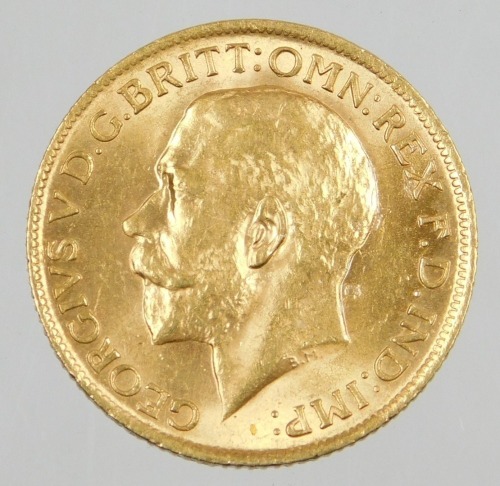 A George V full gold sovereign sovereign, dated 1914, 8g.